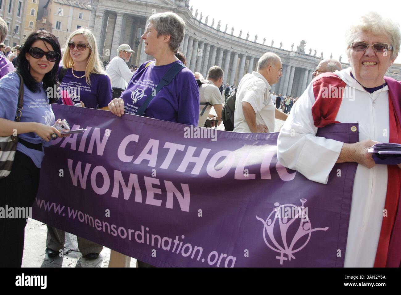 Oct 15, 2008 - Vatican City, Vatican - Catholic women seeking to become ...