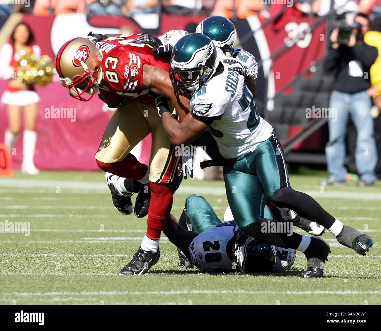 Lito sheppard eagles hi-res stock photography and images - Alamy