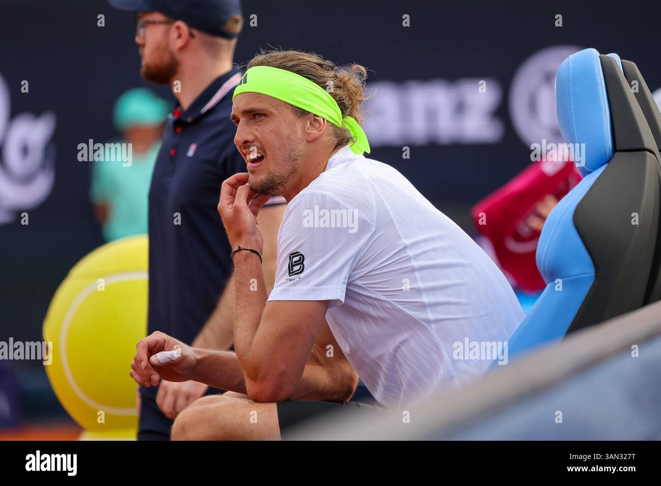 Muenchen, Deutschland. 14th Apr, 2025. Alexander Zverev (Deutschland) gruebelnd, GER, BMW Open ...