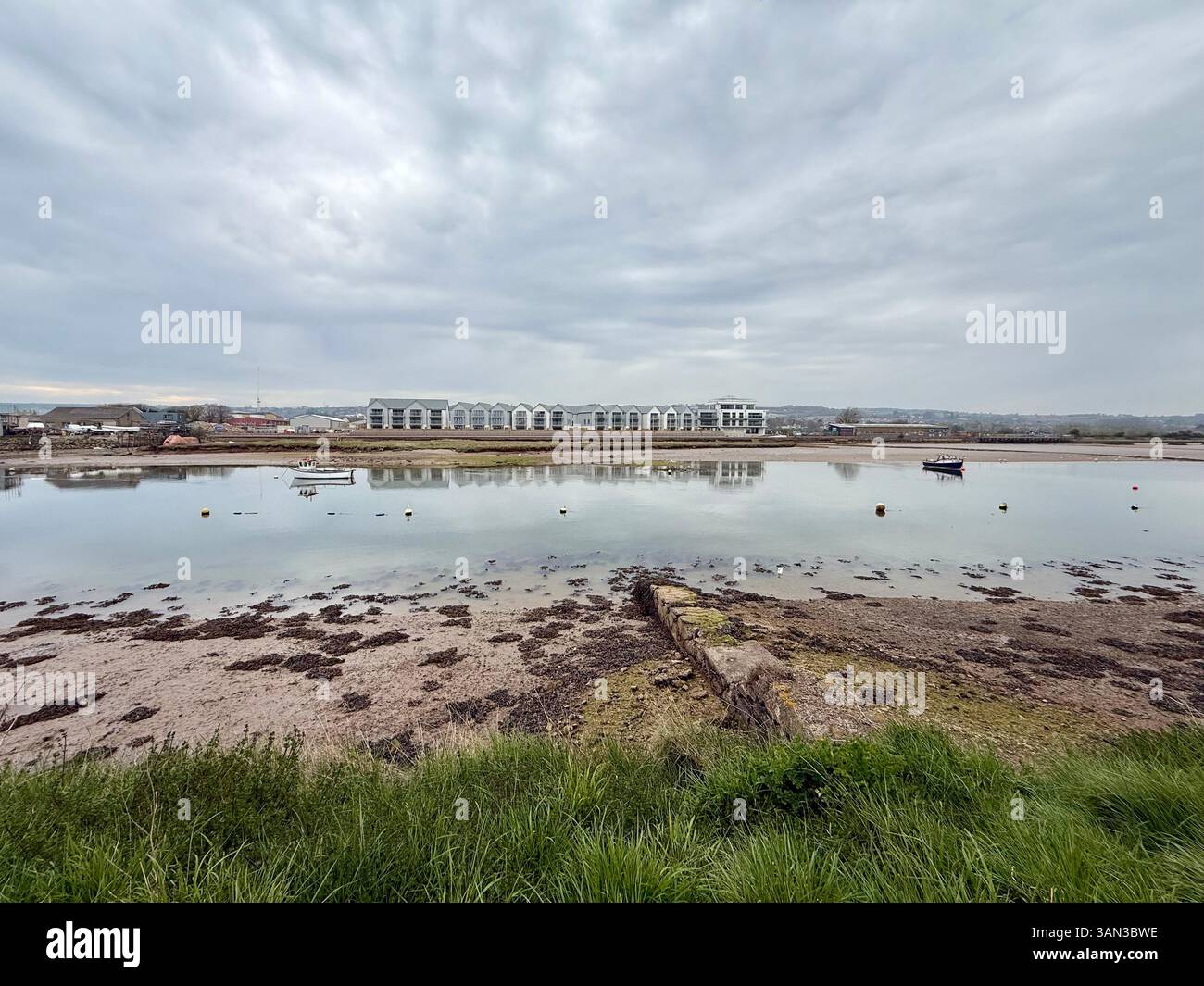 River Axe, Seaton to Colyton, Devon England: River Views Stock Photo ...