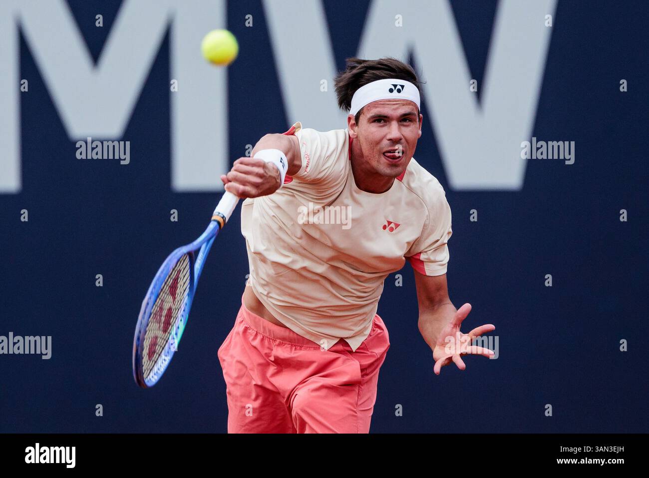 Munich, Germany. 14th April, 2025. Daniel Altmaier (Deutschland) im Match gegen Chun-Hsin Tseng ...
