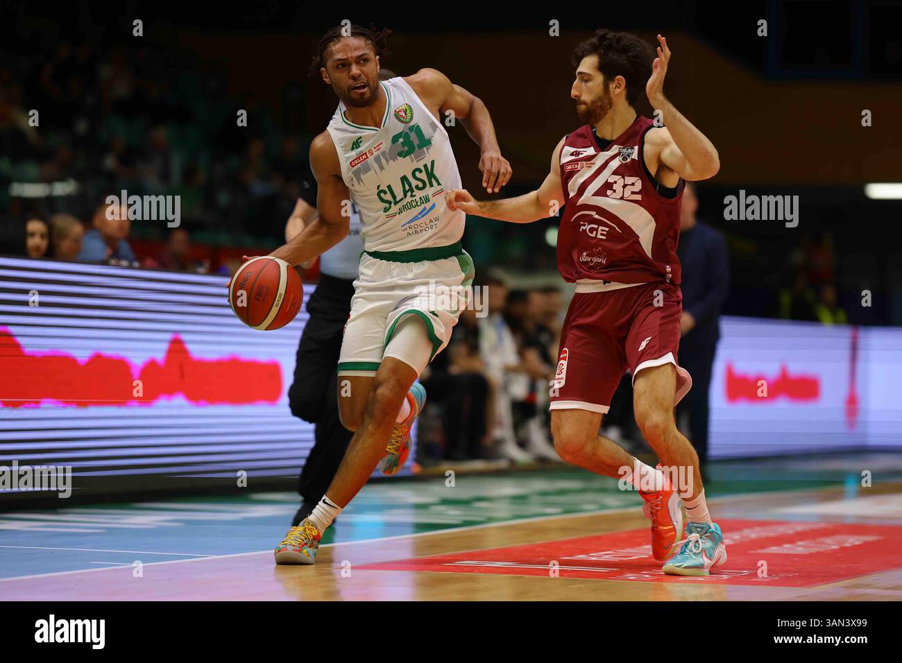 Wroclaw, Lower Silesia, Poland. 14th Apr, 2025. MACIO TEAGUE, YEHONATAN ...