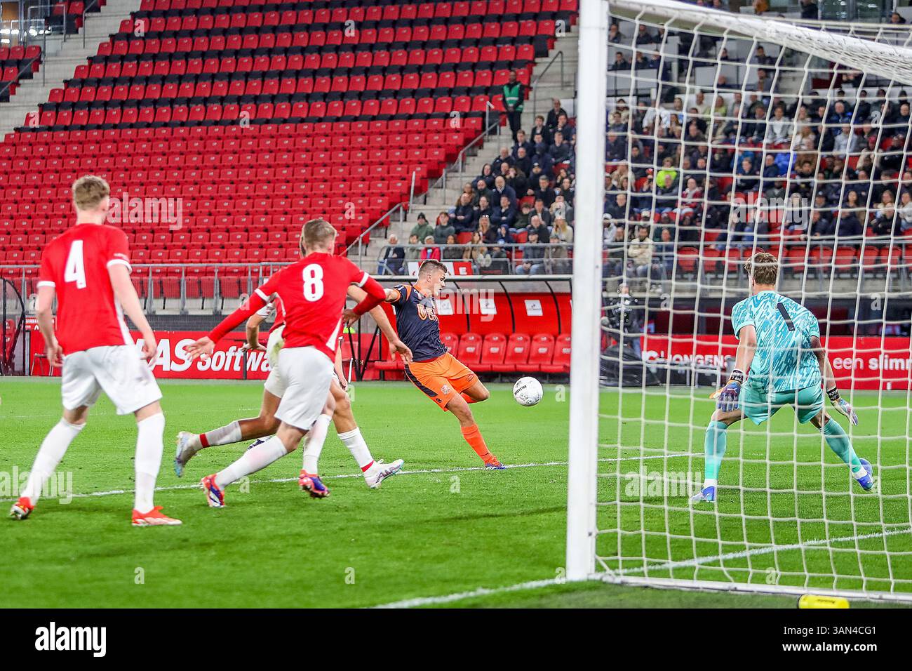 Alkmaar, Netherlands. 14th Apr, 2025. ALKMAAR - 14-04-2025, AFAS ...