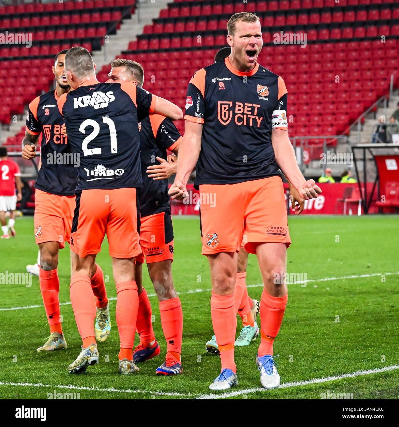 ALKMAAR - Henk Veerman of FC Volendam celebrates the 0-1 during the ...