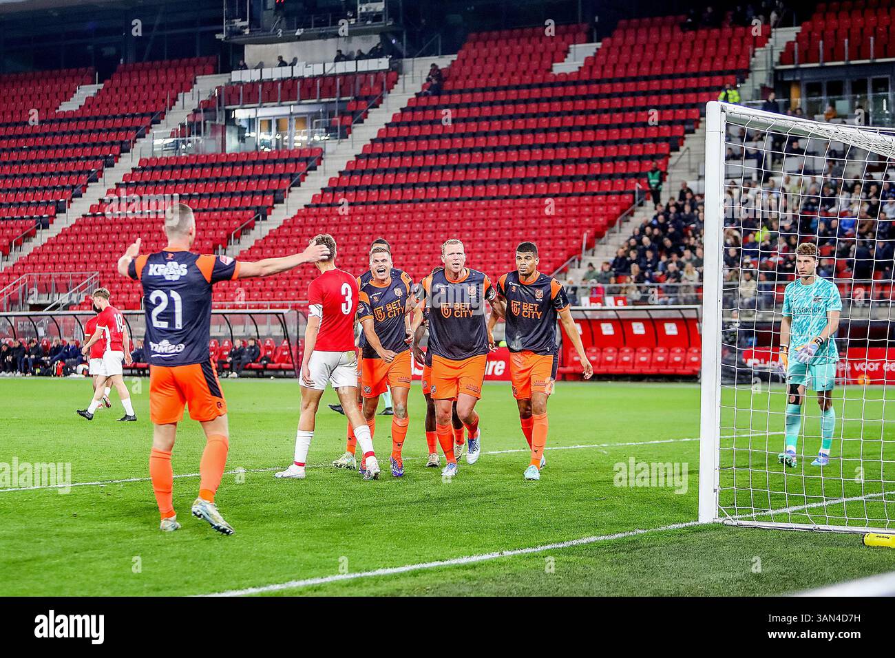 Alkmaar, Netherlands. 14th Apr, 2025. ALKMAAR - 14-04-2025, AFAS ...