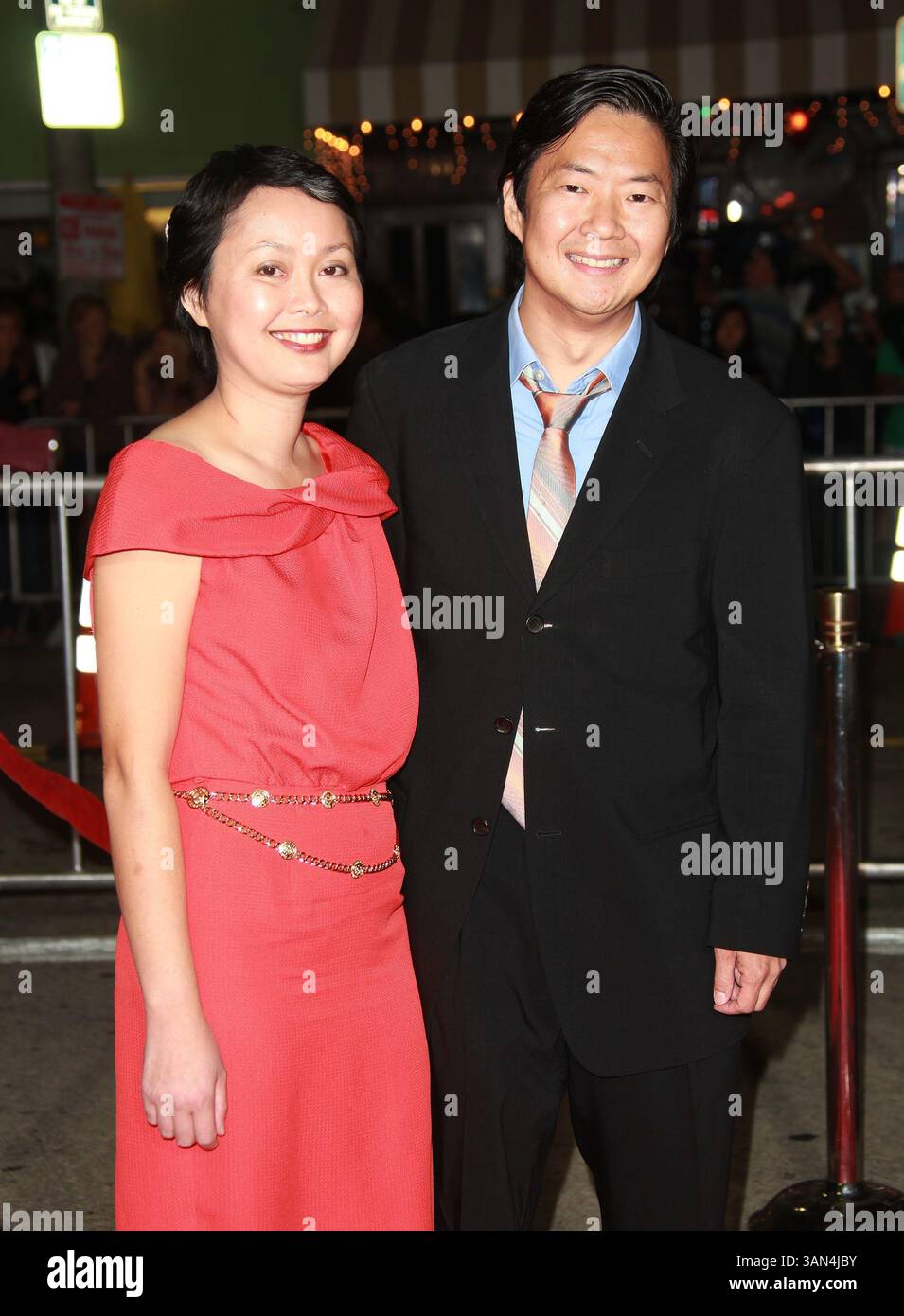 Oct 5, 2009 - Westwood, California, USA - Actor KEN JEONG & wife Tran ...