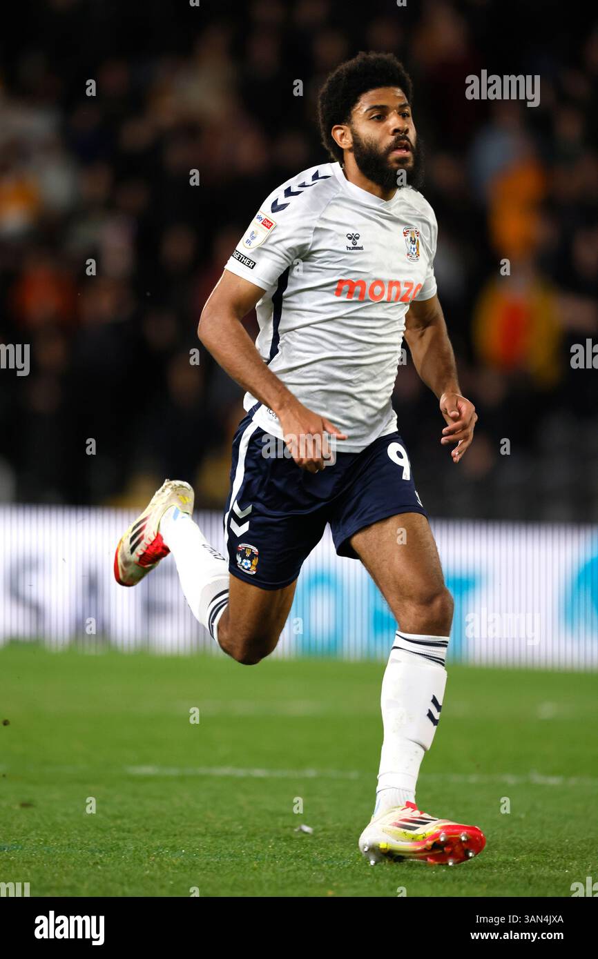 Coventry City's Ellis Simms during the Sky Bet Championship match at ...