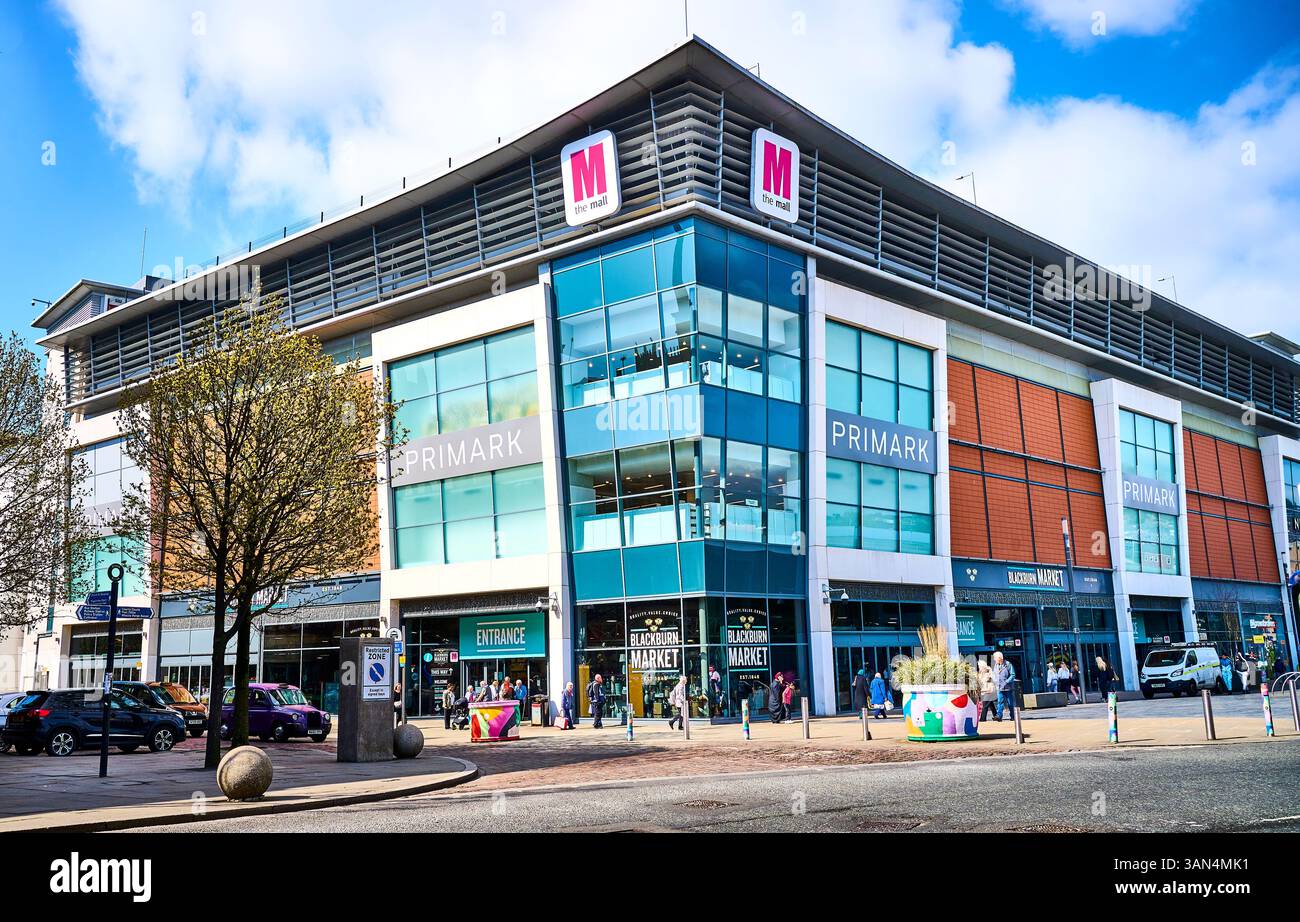 Blackburn Mall shopping centre Stock Photo - Alamy