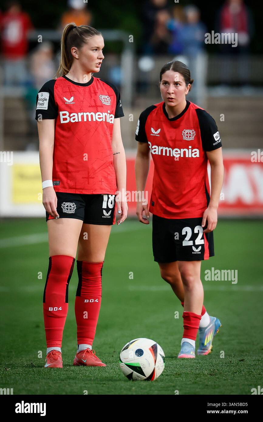 Leverkusen, Deutschland. 14th Apr, 2025. Karolina Lea Vilhjalmsdottir (Bayer 04 Leverkusen, 18 ...