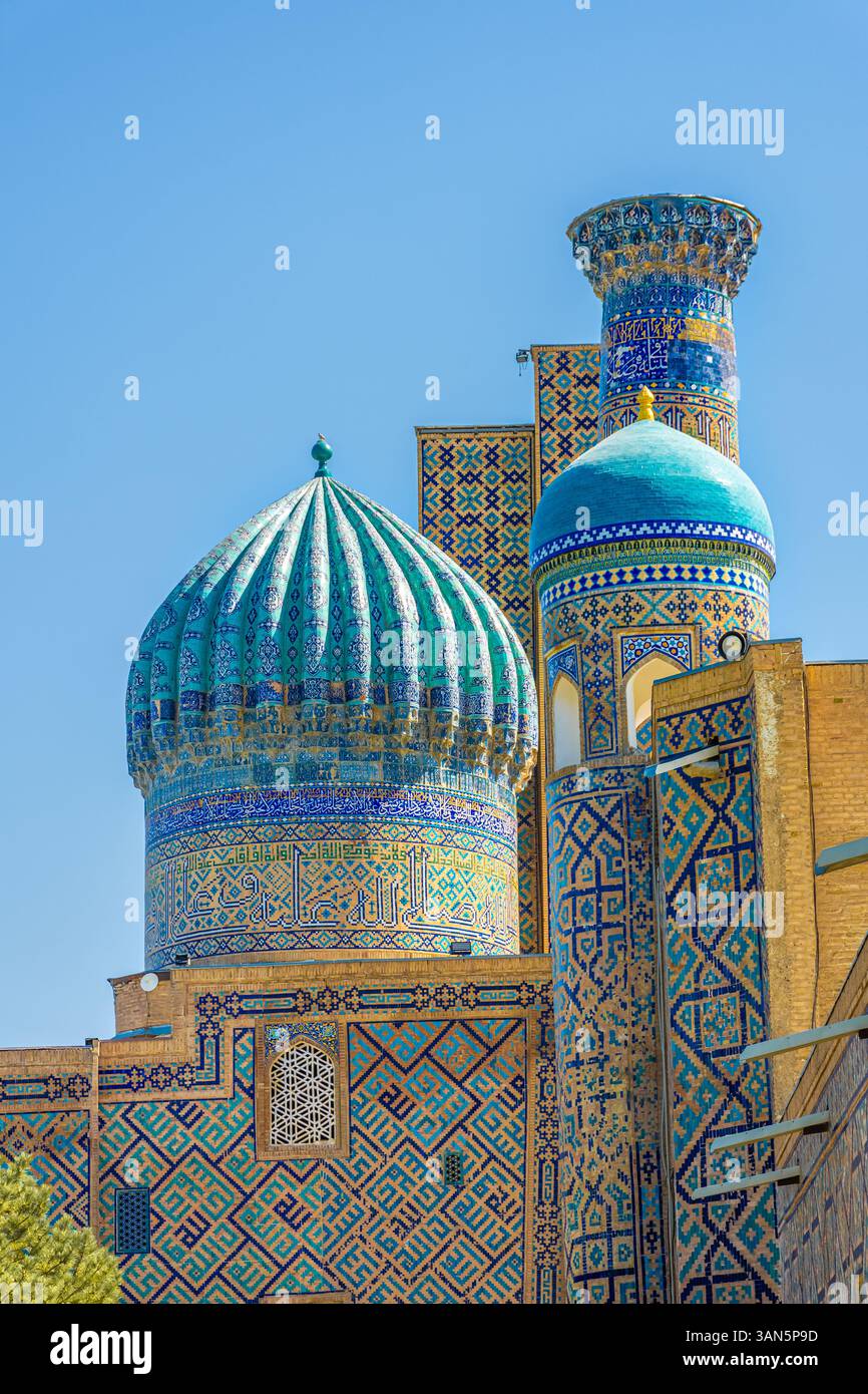 Madrasah of Registan Square in Samarkand, Uzbekistan Translation: in ...