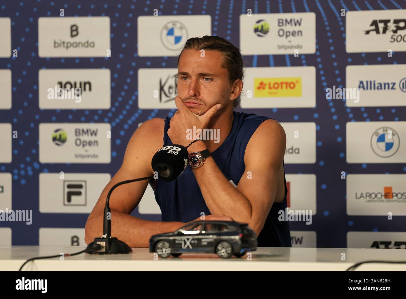 Muenchen, Deutschland. 14th Apr, 2025. Alexander Zverev (Deutschland) bei der Pressekonferenz ...