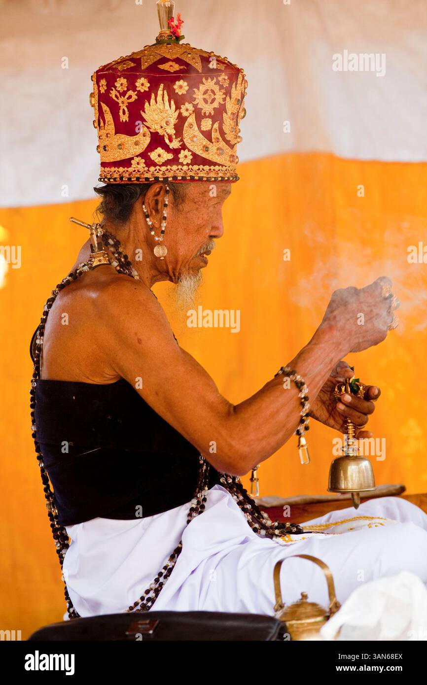Apr 22, 2010 - Ubud, Bali, Indonesia - A Pedanda, a very high cast of ...
