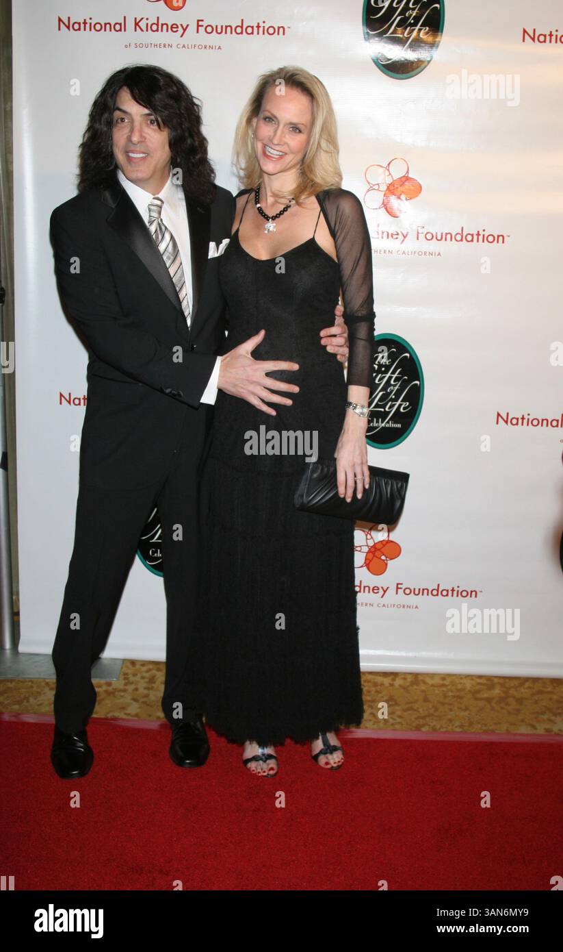 May 07, 2006 - Beverly Hills, California, USA - PAUL STANLEY and wife ...