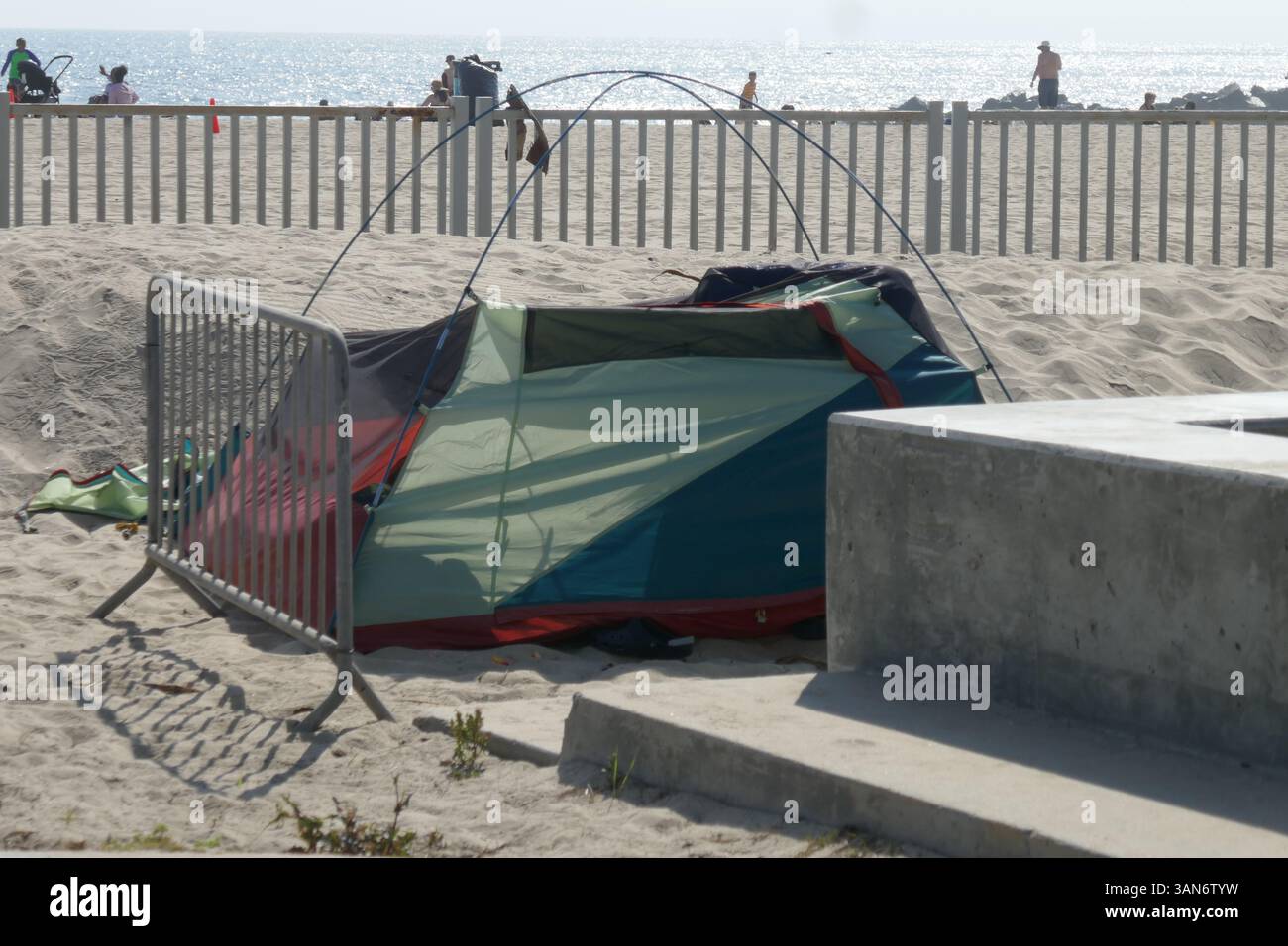 Venice, California, USA 13th April 2025 Homless Tent on Venice Beach on ...
