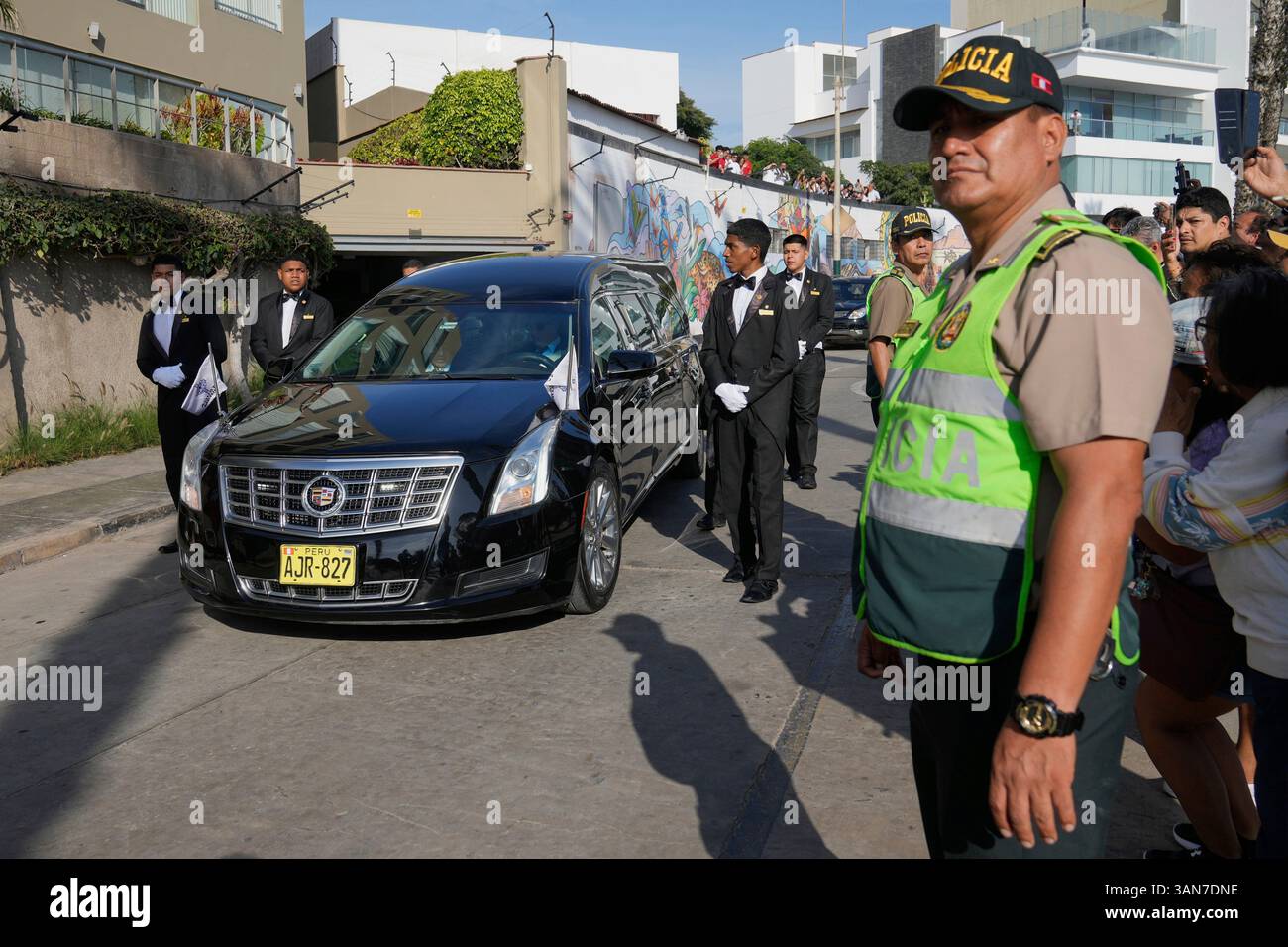 A hearse transports the coffin of Peruvian Nobel literature laureate ...