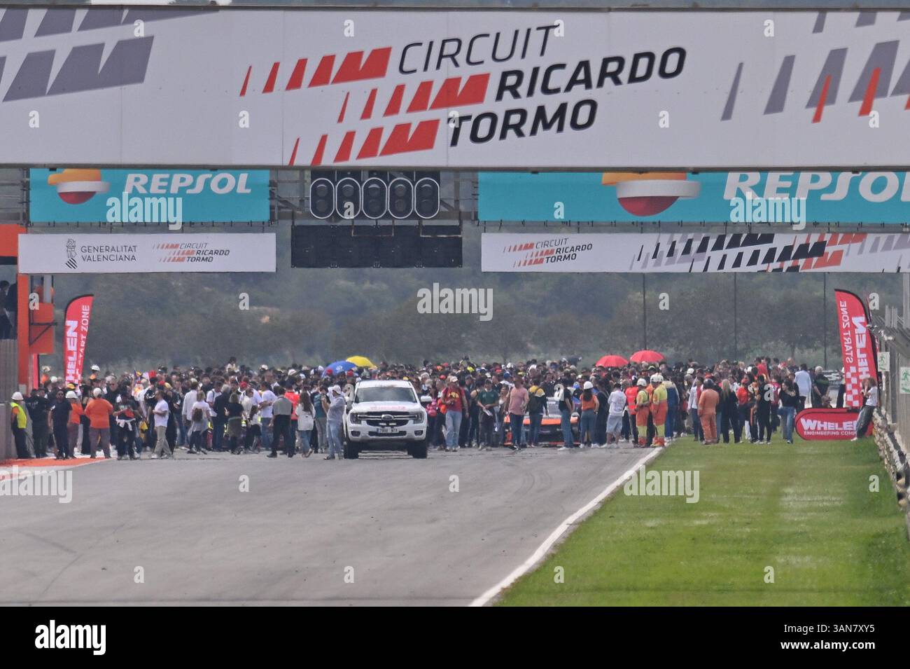 Valencia, Valencia, Spain. 13th Apr, 2025. racing the NASCAR PRO qualifiers at the CHESTE ...