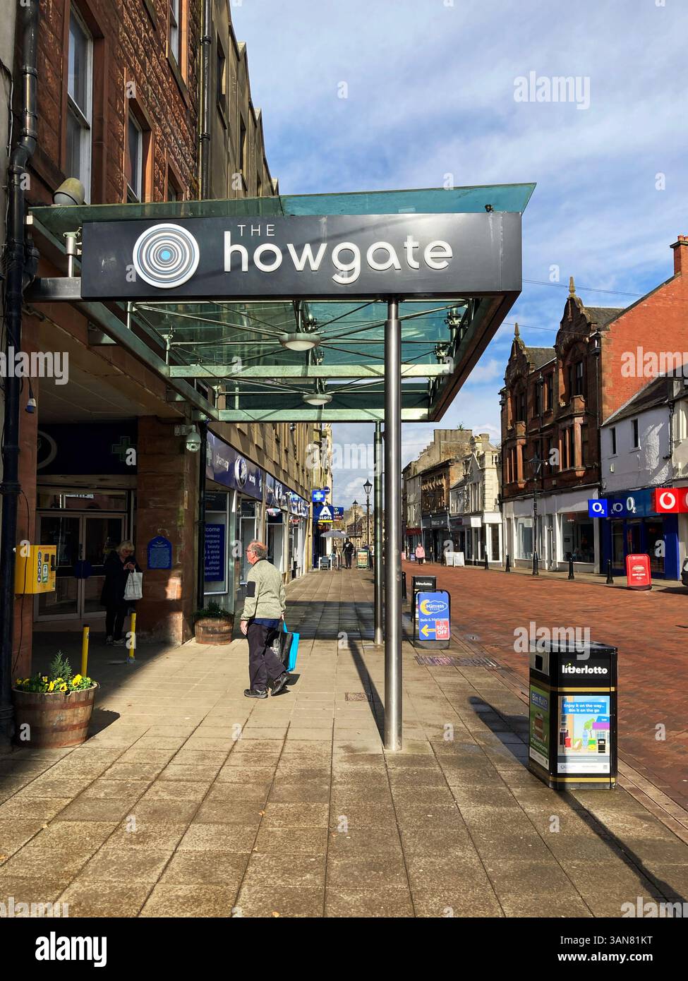 Howgate Shopping Mall, High Street Falkirk, Scotland Stock Photo - Alamy