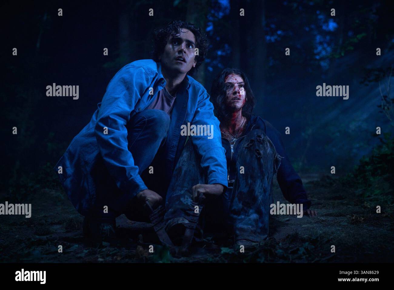 UNTIL DAWN, from left: Michael Cimino, Ella Rubin, 2025. ph: Kerry ...