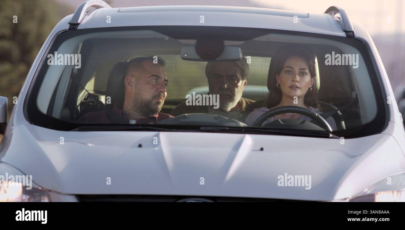 BET YOUR LIFE, (aka BIR IHTIMAL DAHA VAR), from left: Ata Demirer, Ugur ...