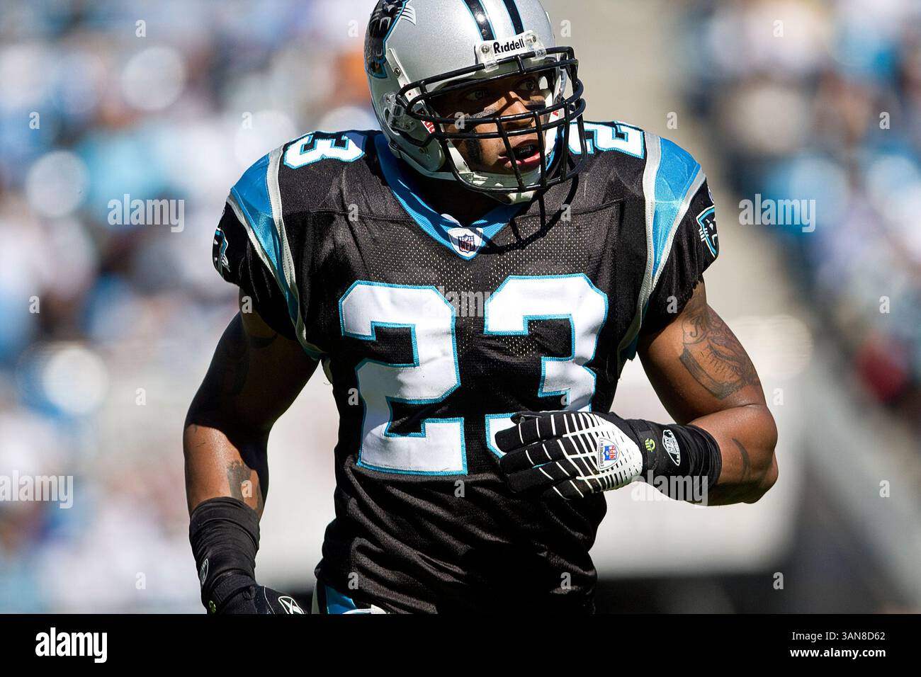 Dante wesley hi-res stock photography and images - Alamy