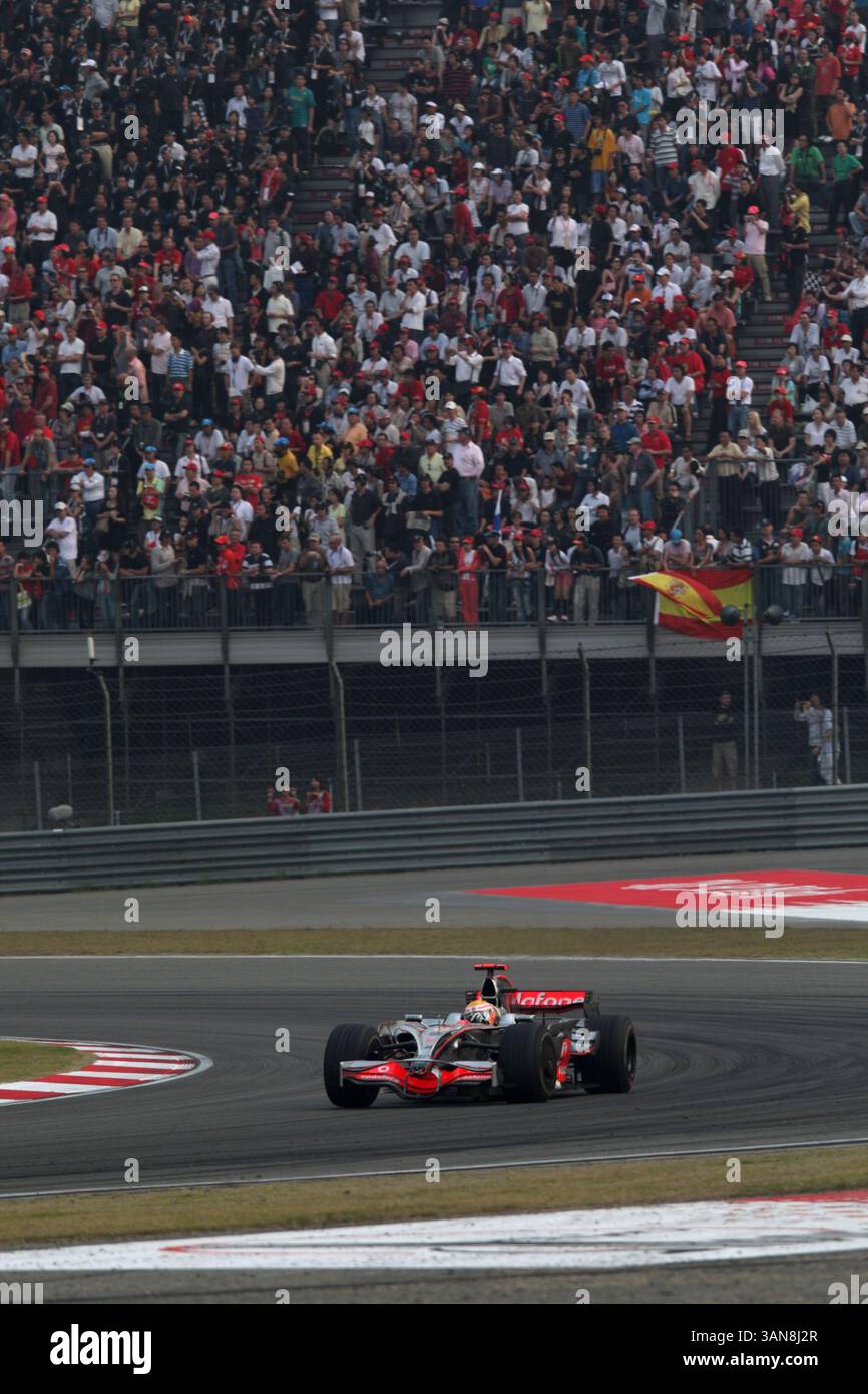 2008 chinese grand prix hamilton hi-res stock photography and images ...