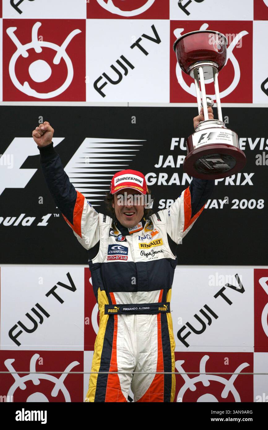 Fernando Alonso (ESP) Renault celebrates on the podium ..Formula One ...