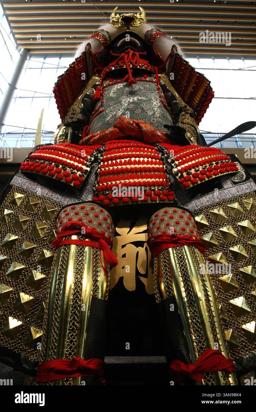Jan 13, 2010 - Tokyo, Japan - Traditional Japanese Armor on display at ...