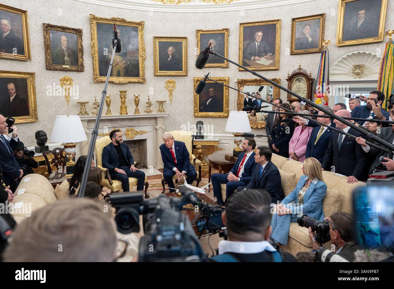 President Donald Trump hosts a bilateral meeting with President Nayib ...