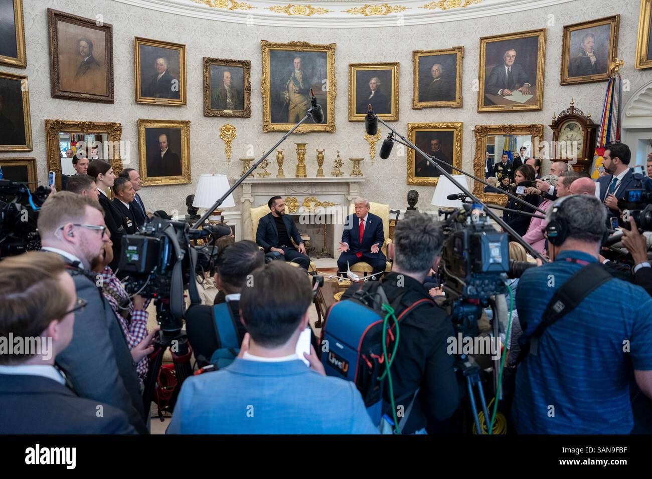 President Donald Trump hosts a bilateral meeting with President Nayib ...