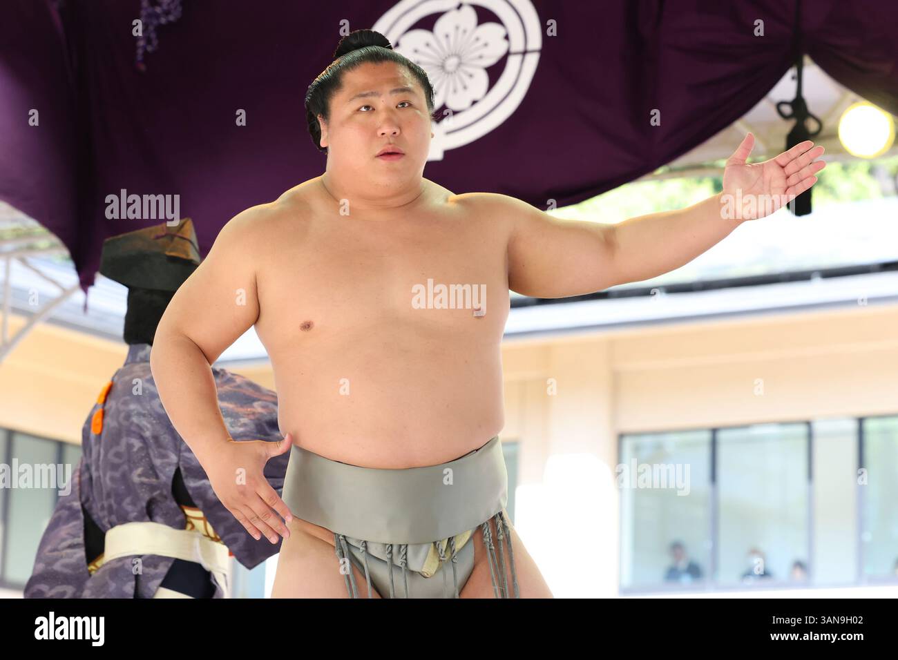 Tokyo Japan. 14th Apr, 2025. Wakatakakage, APRIL 14, 2025 - Sumo ...