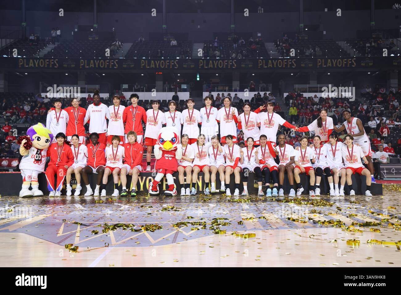 Musashino Forest Sport Plaza, Tokyo, Japan. 14th Apr, 2025. Fujitsu Red ...