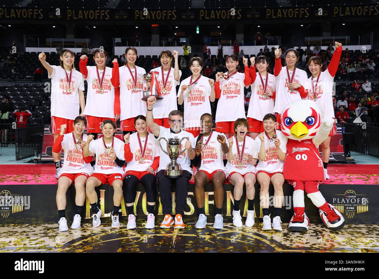 Musashino Forest Sport Plaza, Tokyo, Japan. 14th Apr, 2025. Fujitsu Red ...