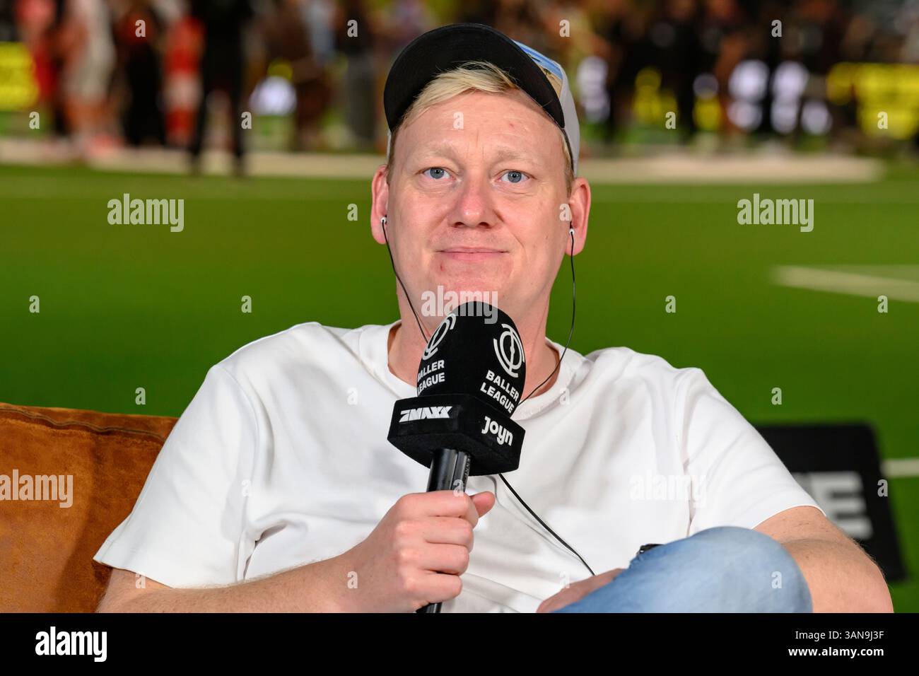 Berlin, Deutschland. 14th Apr, 2025. GER, Berlin, Fussball - Baller League, Season 3, Gameday 7 ...