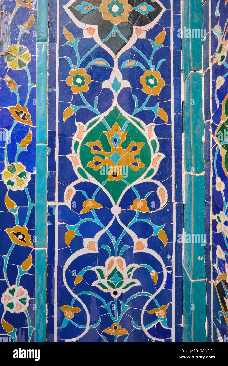 Close up view of some of the amazing blue tile work, mosaic patterns ...