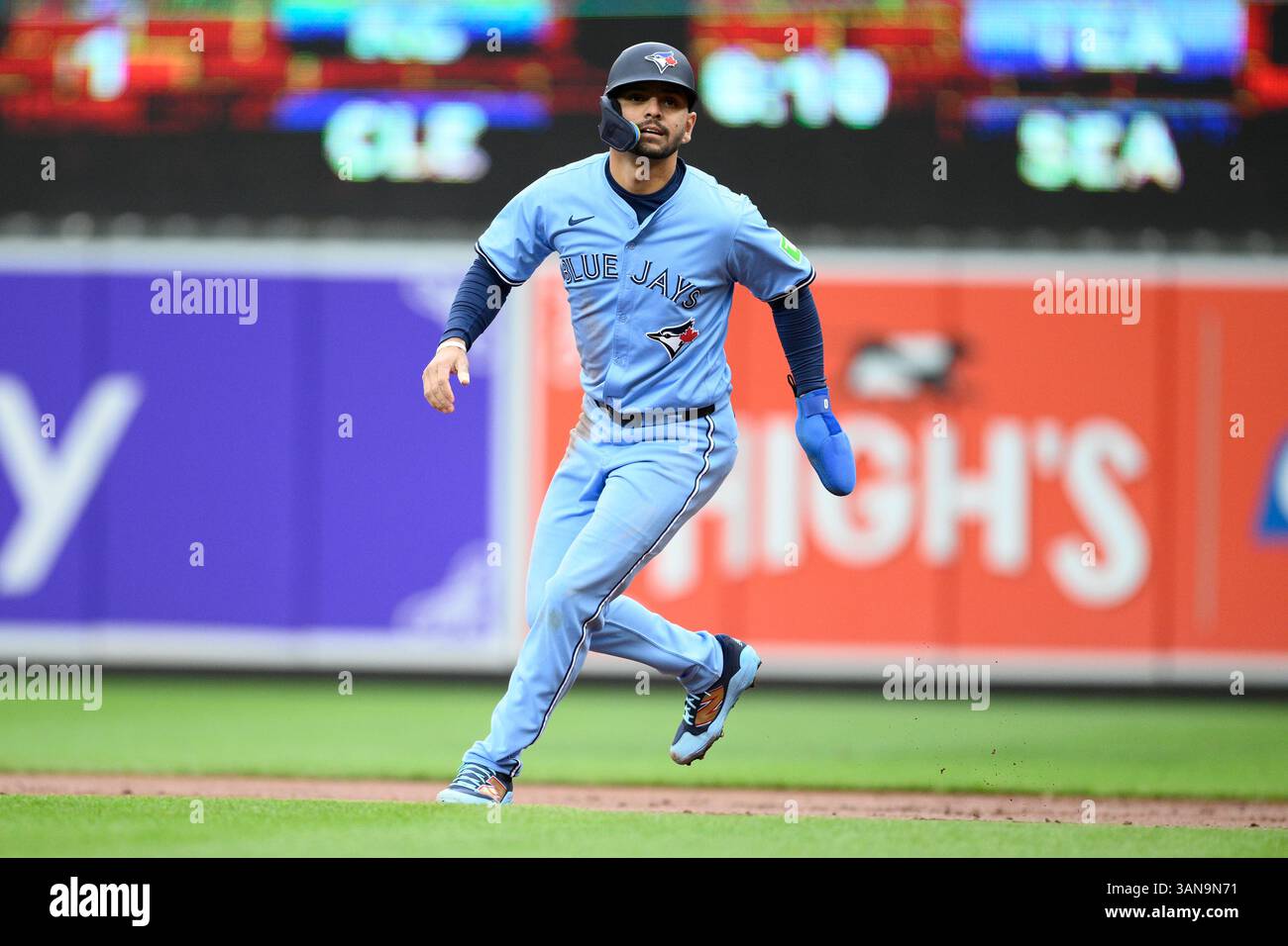 Toronto Blue Jays' Andres Gimenez in action during a baseball game ...