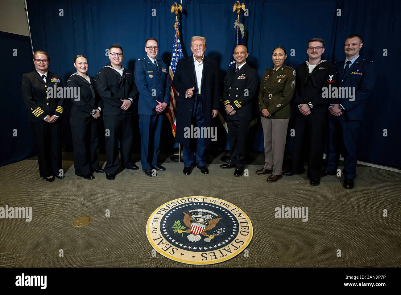 President Donald Trump visits Walter Reed National Military Medical ...