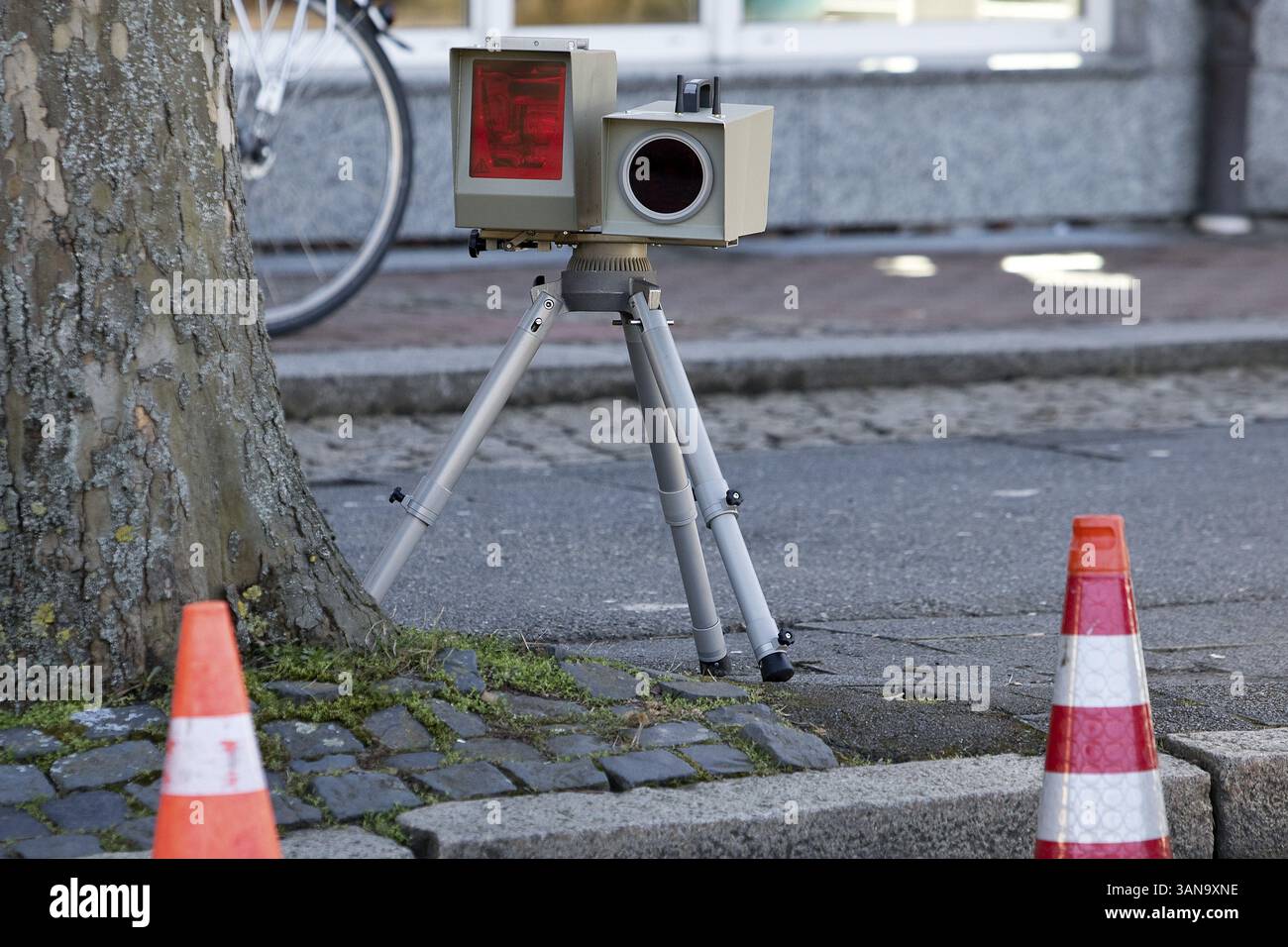 Radar measuring device device on a tripod at the edge of the pavement ...