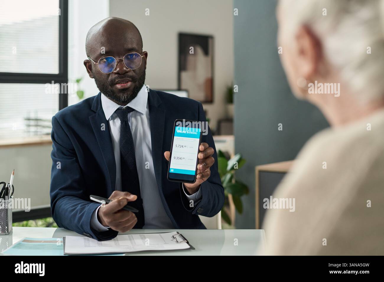 Businessman using online banking hi-res stock photography and images ...
