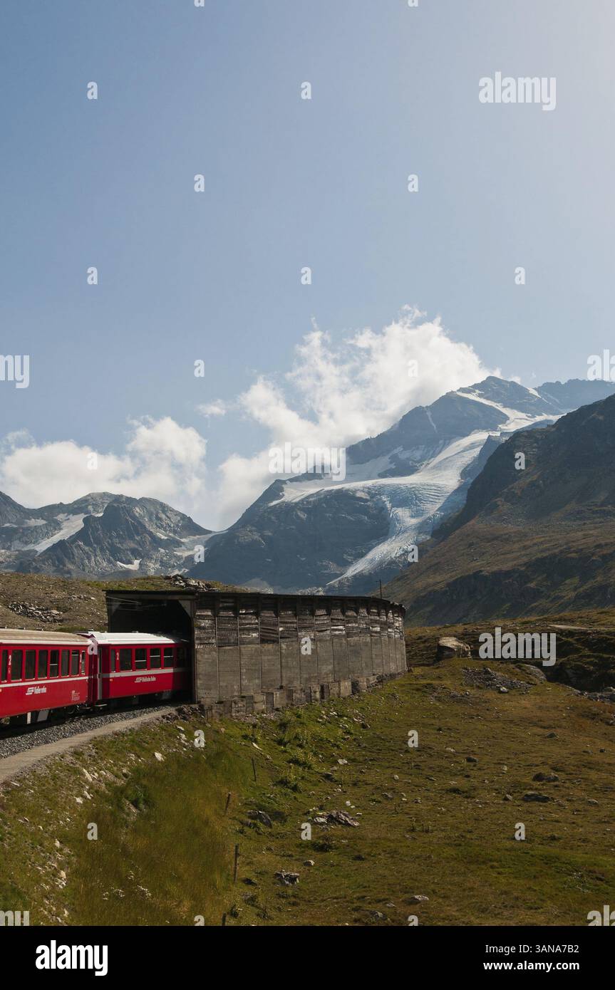 Glaciar bernina hi-res stock photography and images - Alamy