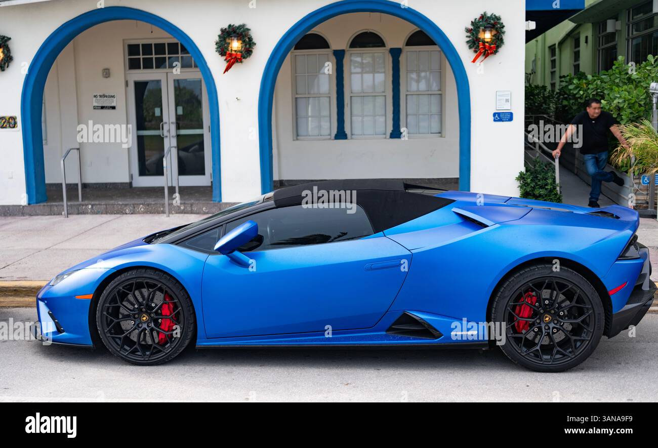 Miami, Florida, USA - December 16, 2024: 2020 Lamborghini Huracan EVO convertible supercar ...