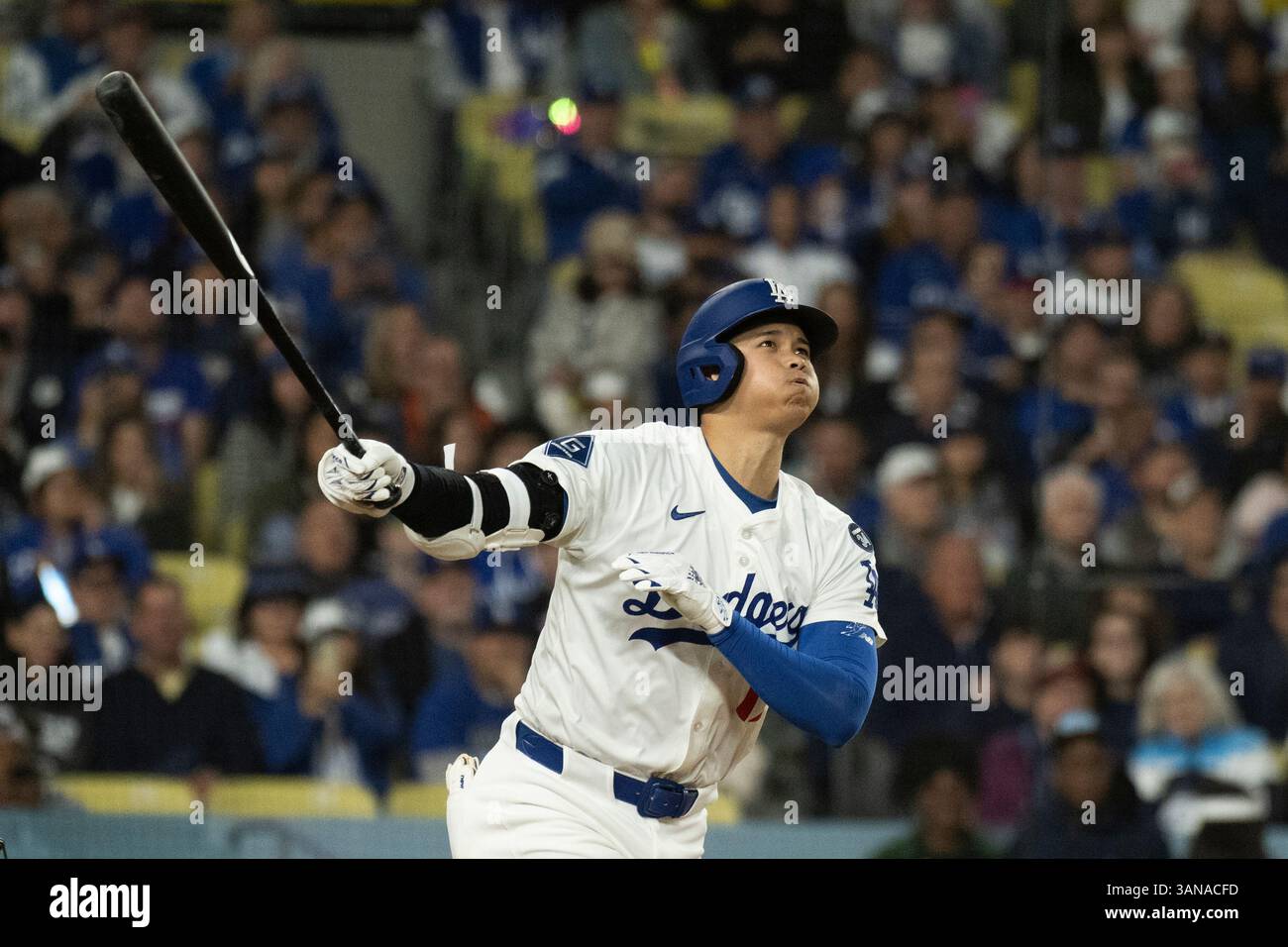 Los Angeles Dodgers' Shohei Ohtani (17) bats during a baseball game ...