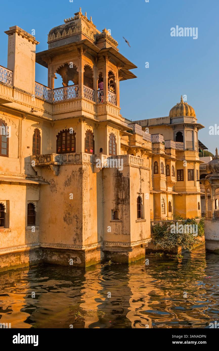 Lal Ghat Lake Pichola Udaipur Rajasthan India Stock Photo - Alamy