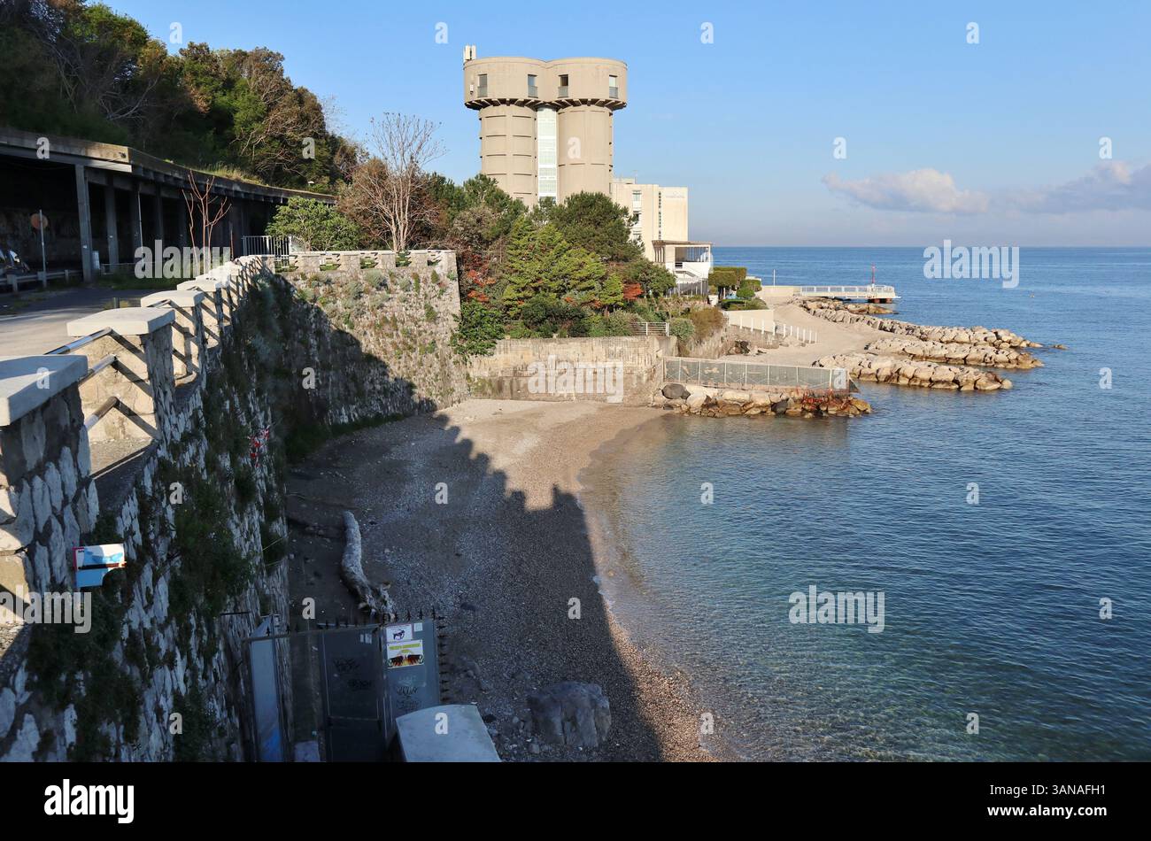 Castellammare di Stabia - Spiaggia Calcina presso l'ex cementificio da ...