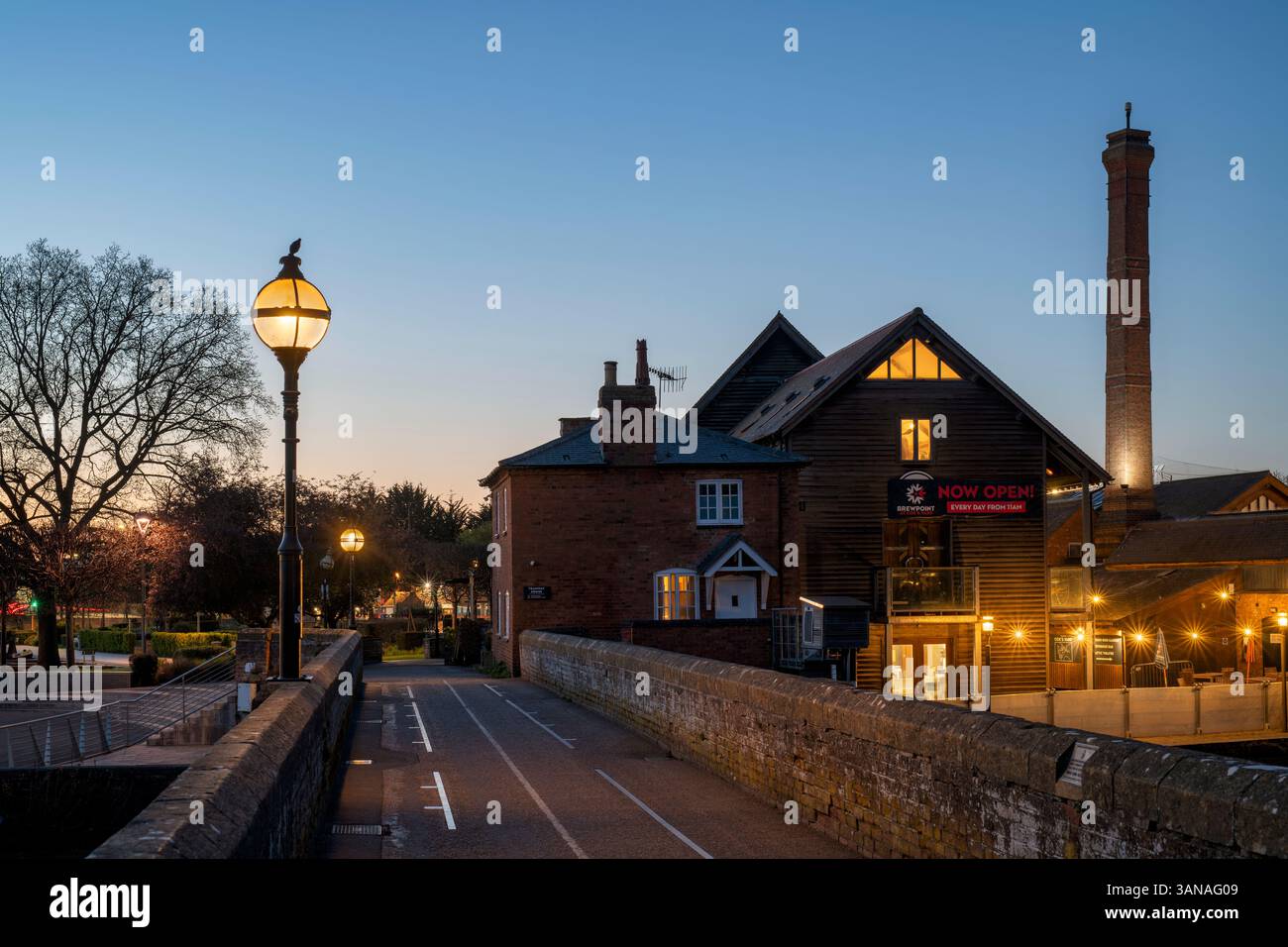 Tramway Brige over the river avon at dusk in the spring. Stratford Upon ...