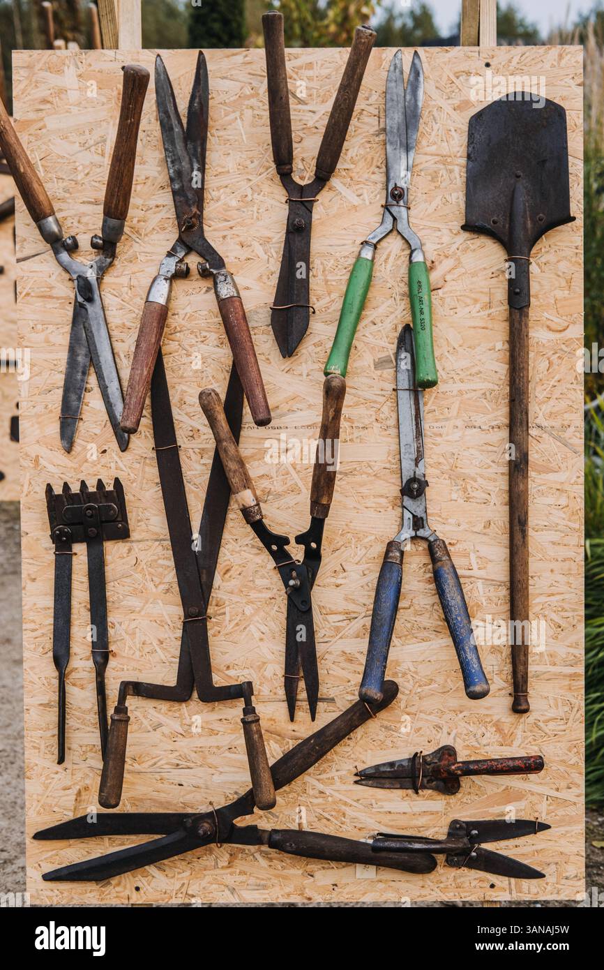 Antique tools display hi-res stock photography and images - Alamy
