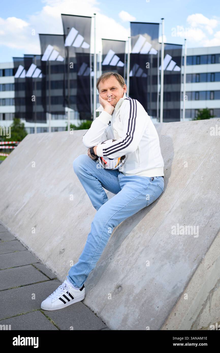 Adidas CEO Bjørn Gulden 10.06.2024 Herzogenaurach Besuch des DFB Camps ...