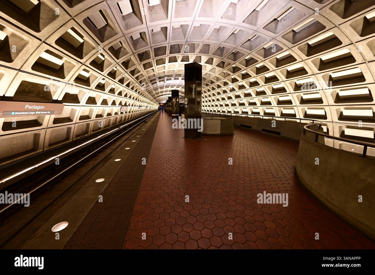 Pentagon Metro Station in Washington DC Stock Photo - Alamy