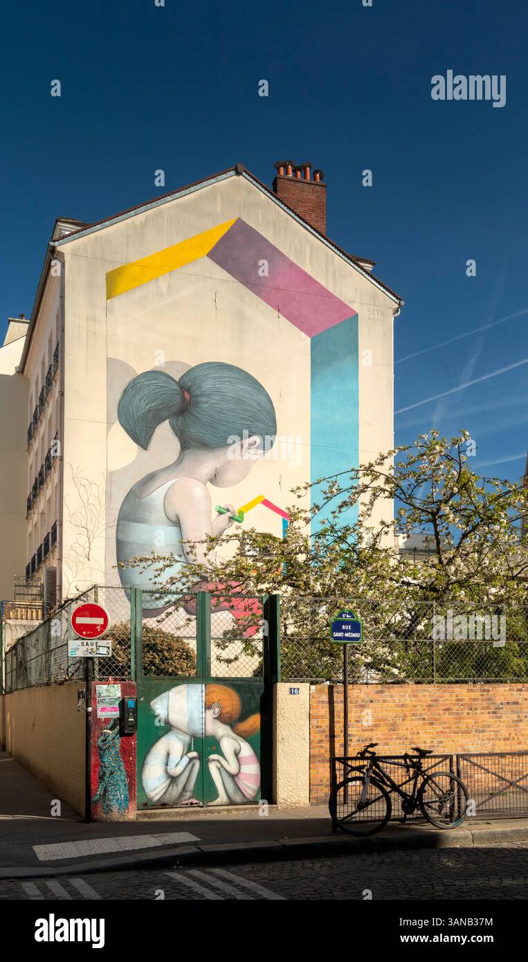 France, Paris, Latin Quarter, Rue Mouffetard, painted mural on ...