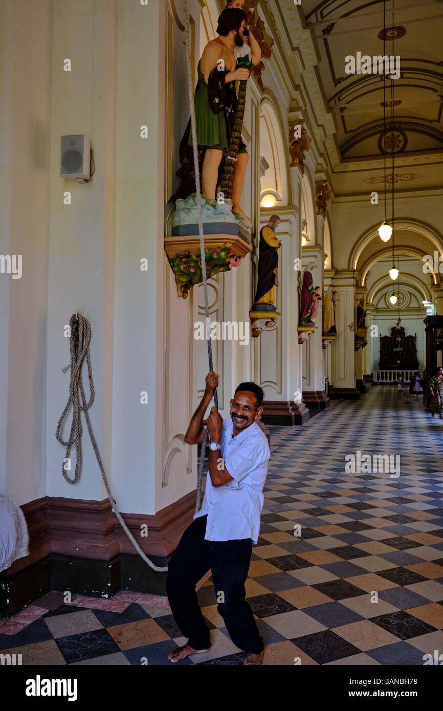Sri Lanka, Western Province, Gampaha District, Negombo, Sunday Mass at ...