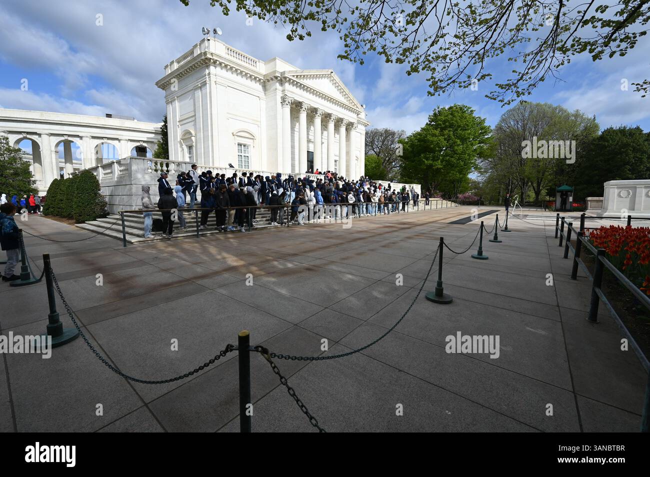 The Memorial Amphitheater at Arlington National Cemetery Stock Photo ...
